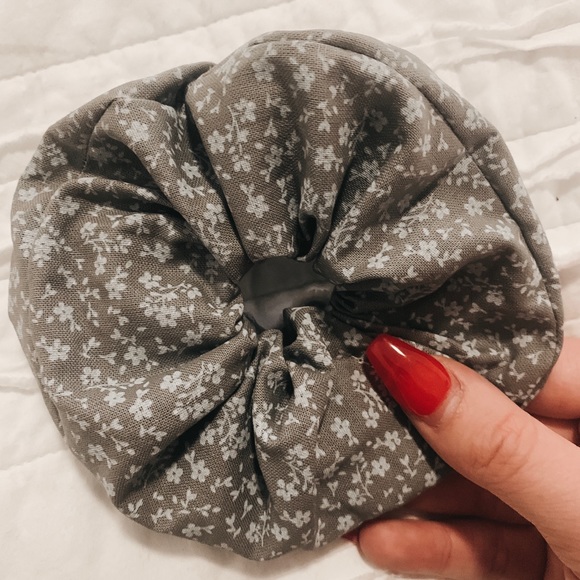 Accessories | Blue Grey Floral Scrunchie | Poshmark